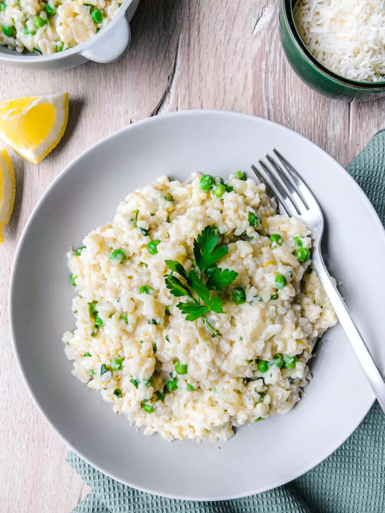Lemon Pea Risotto (Oven Baked) - Family Meals